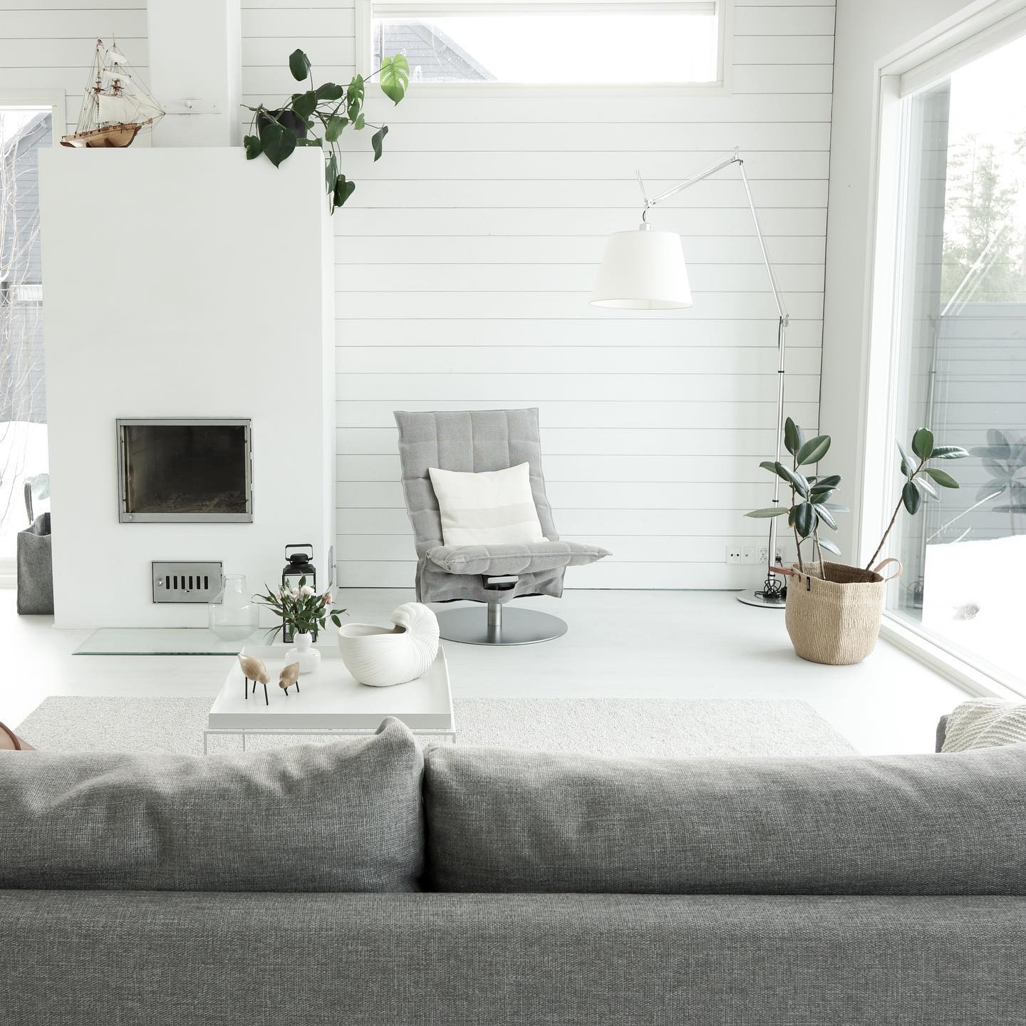 KOTI JA SISUSTUS • Huonekalut, design ja sisustustuotteet