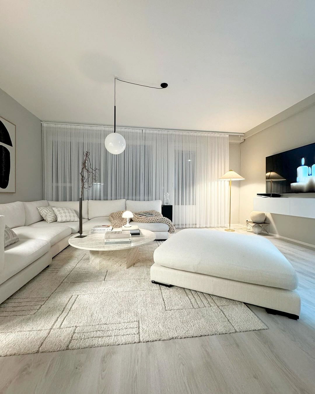 KOTI JA SISUSTUS • Huonekalut, design ja sisustustuotteet